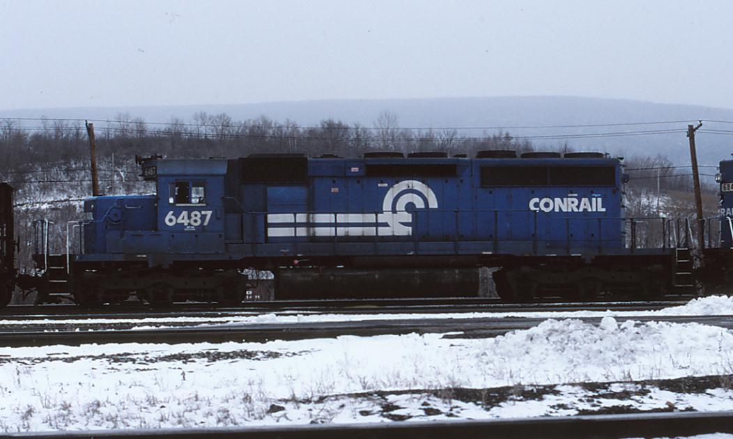 CR 6487 at Altoona, PA 3/5/99 | Conrail Photo Archive