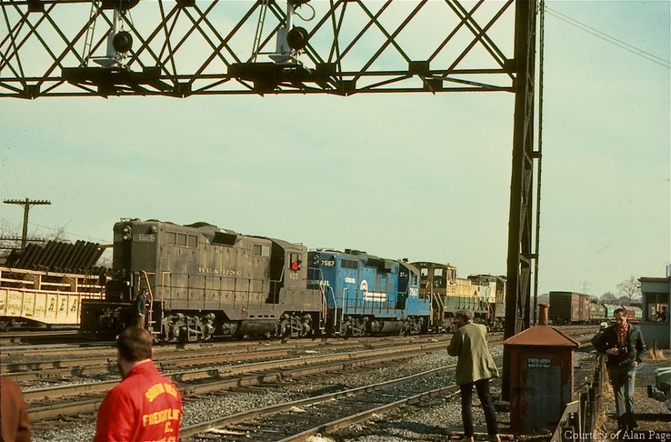 CR 5817 King of Prussia, PA 2-12-1977 | Conrail Photo Archive