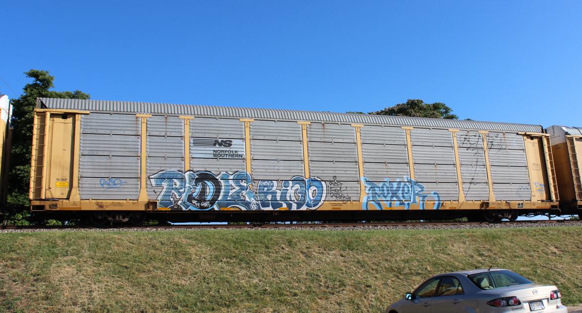 ETTX 710605-NS Rack class FT645 (ML3W) | Conrail Photo Archive
