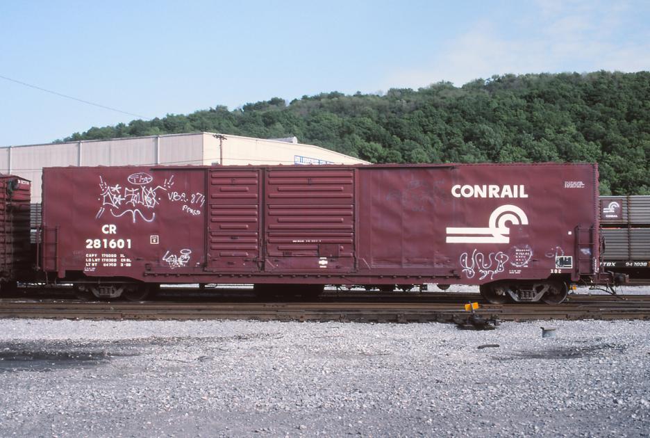 CR 281601 - Class X82 | Conrail Photo Archive