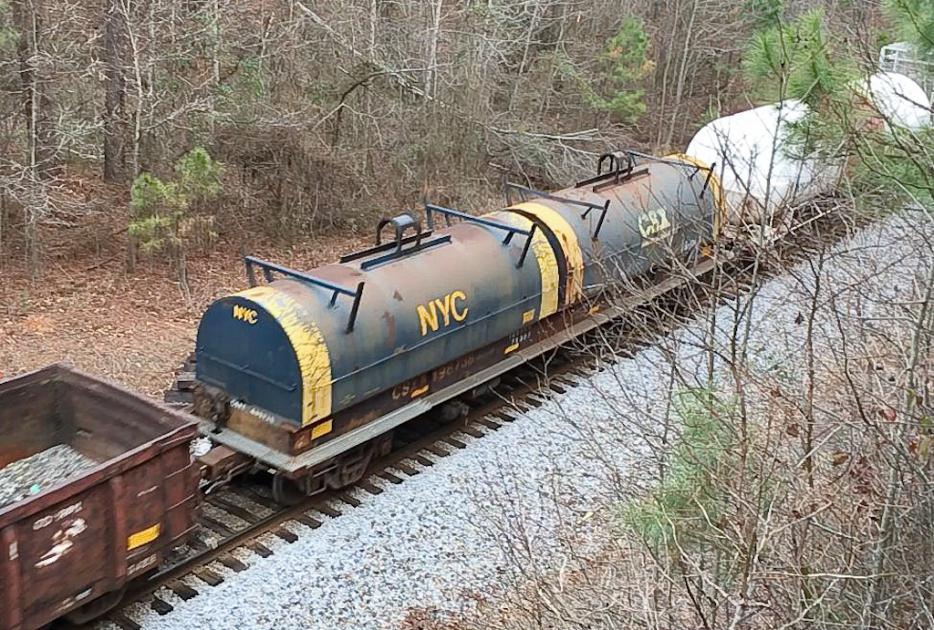 CSXT 498768 - class GBSR | Conrail Photo Archive