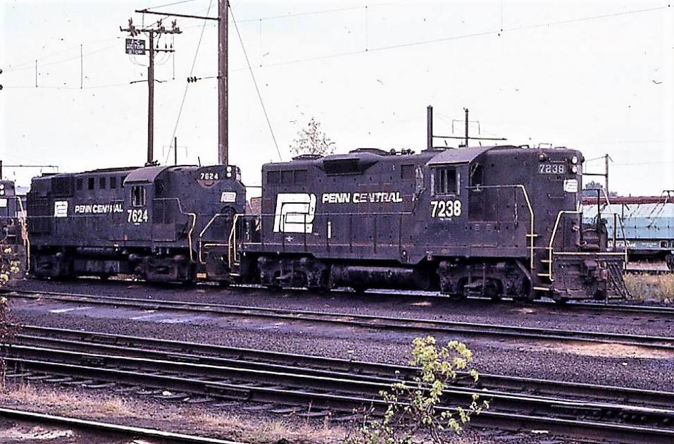 CR 7624, an RS-11 and GP9 7238 (ex PRR) at Morrisville PA, September 15 ...
