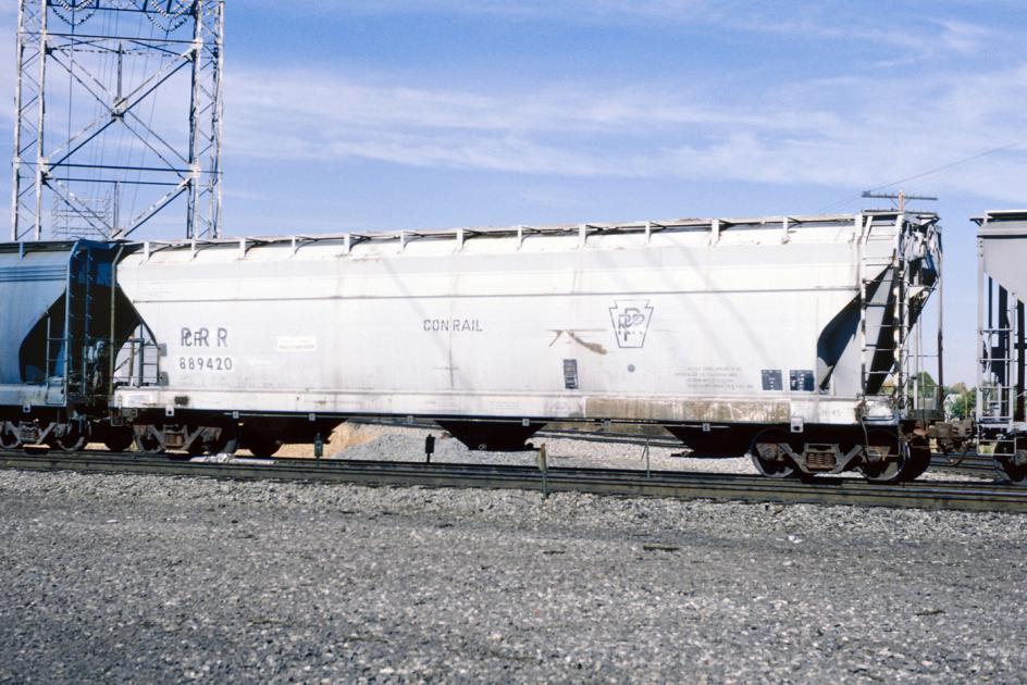 CR 889420 - Class H45 | Conrail Photo Archive