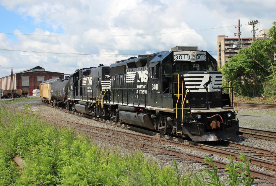 NS 3011 (CR 3294) | Conrail Photo Archive