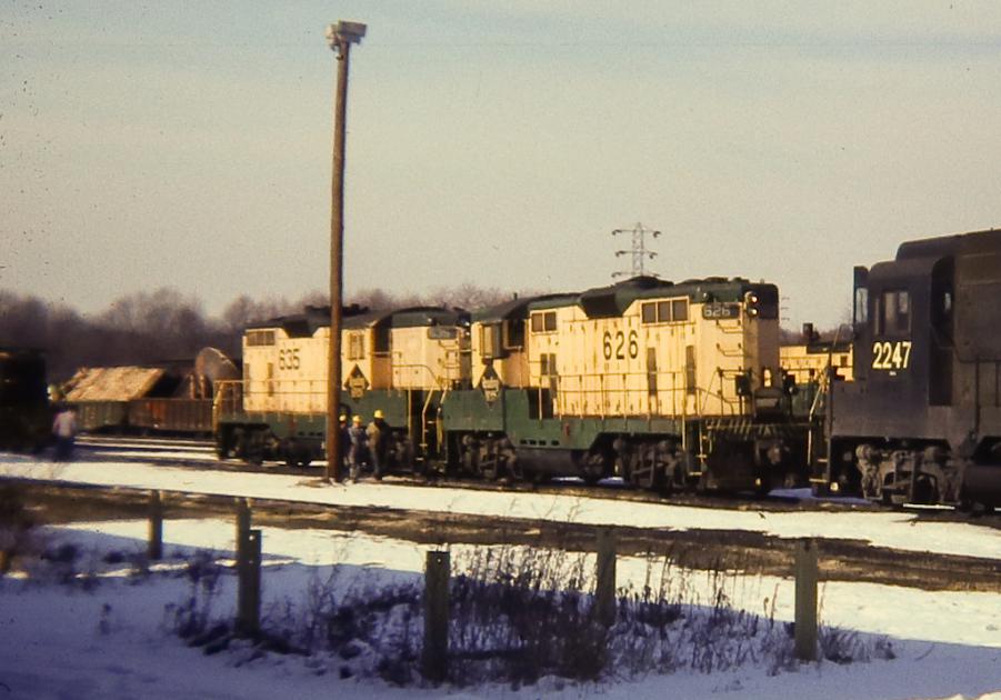CR 5828 King of Prussia, PA 1-3-1977 | Conrail Photo Archive