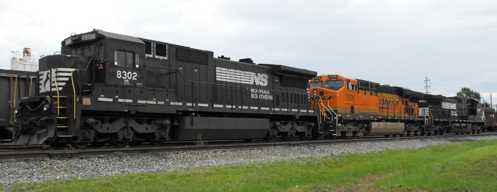 NS 8302 (CR 6028) | Conrail Photo Archive