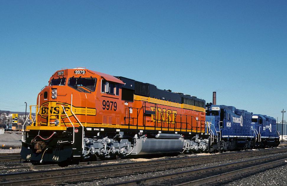 BNSF 9979 Altoona, PA 11-24-1998 | Conrail Photo Archive