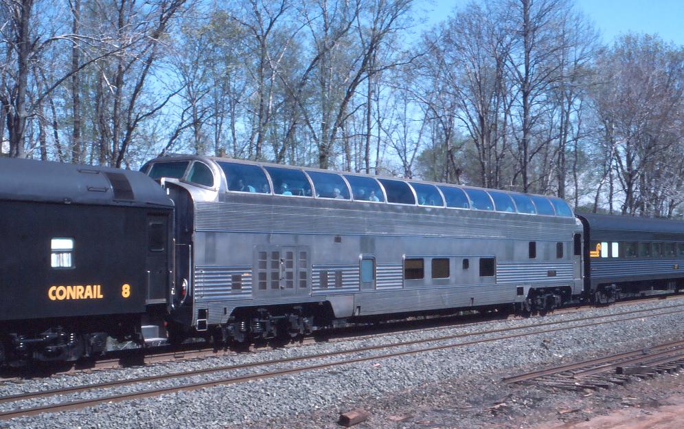 CR 55 on OCS301 5/3/90 | Conrail Photo Archive