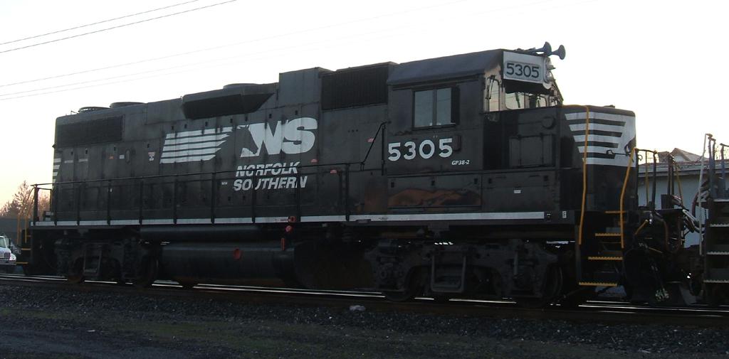 NS 5305 (CR 8120) | Conrail Photo Archive