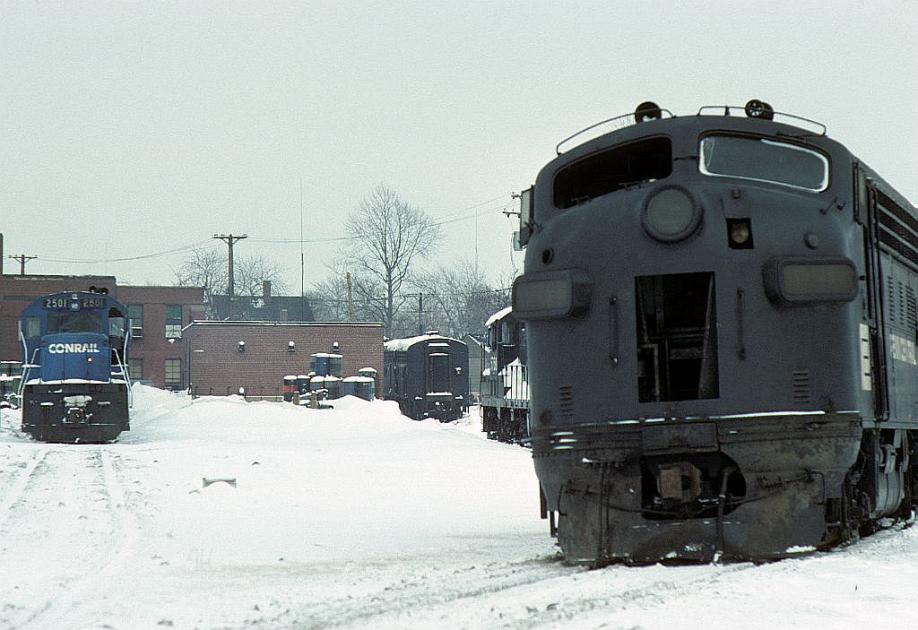 CR F7A Collinwood, OH 2-11-1977 | Conrail Photo Archive