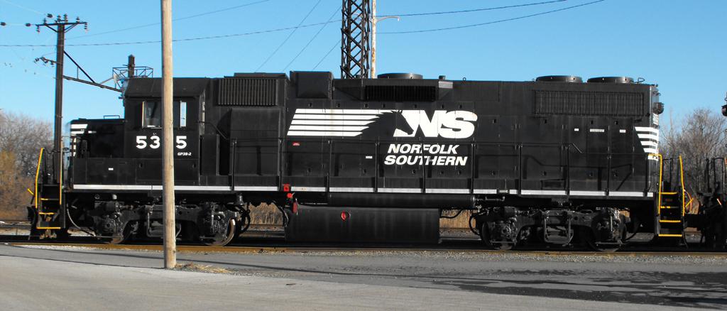 NS 5305 (CR 8120) | Conrail Photo Archive