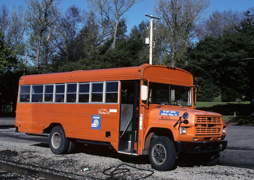 CR M2307X crew bus Cresson 05-97 | Conrail Photo Archive