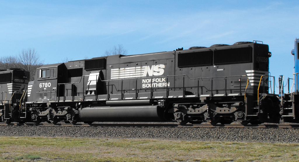 NS 6780 (CR 5530) | Conrail Photo Archive