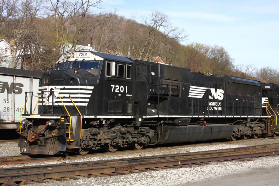 NS 7201 (CR 4102) | Conrail Photo Archive