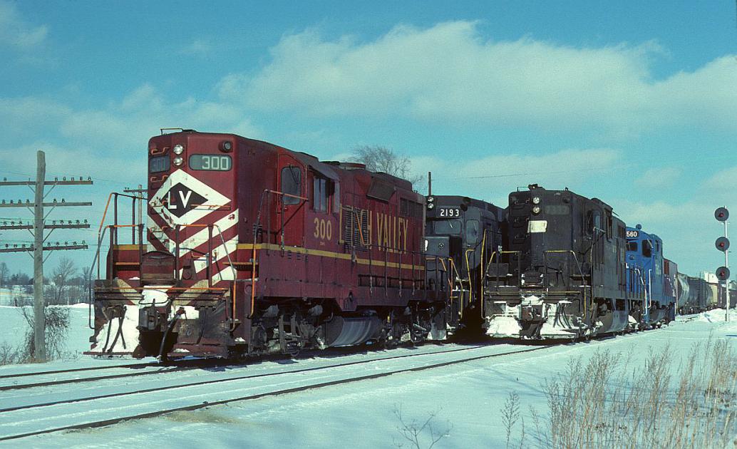 CR 7476 GP-9 Polk 01-77 | Conrail Photo Archive