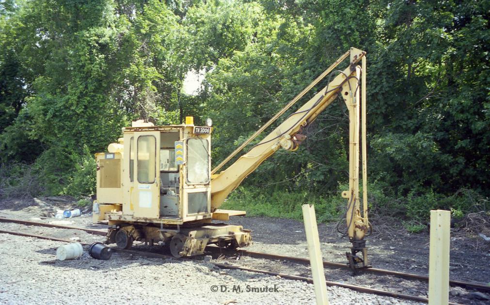 CR Bridge Tie Handler TH 3006 West Haverstraw, NY Summer 2000 | Conrail ...