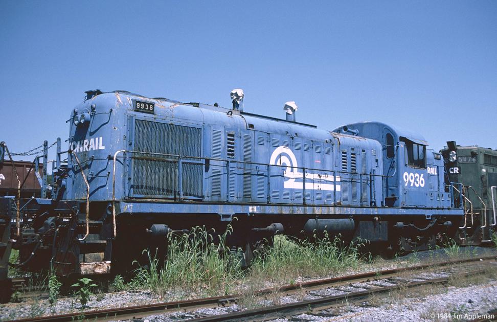 CR 9936 at Rutherford. PA 8/18/1984 | Conrail Photo Archive