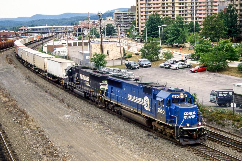 CR 2560 ALTOONA PA | Conrail Photo Archive