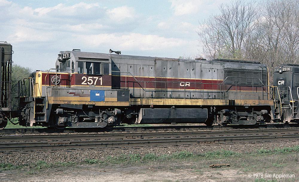 CR 2571 (EL 2502) at Cove, PA 4/29/1978 | Conrail Photo Archive