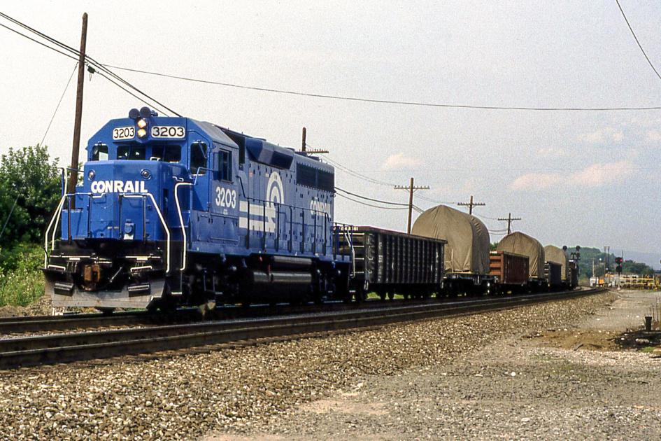 CR 3203 ALTOONA PA | Conrail Photo Archive