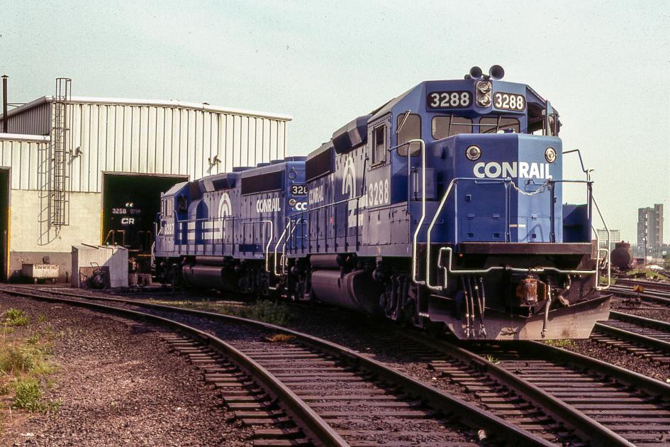 CR 3288 BEACON PARK ENGINE HOUSE | Conrail Photo Archive