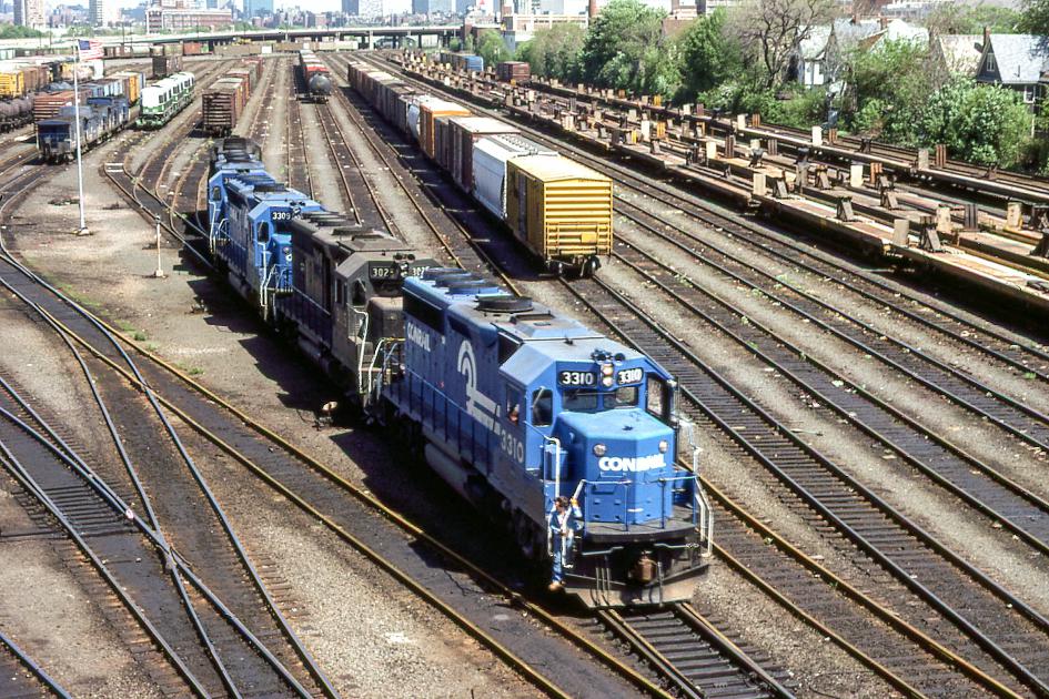 CR 3310 BEACON PARK YARD | Conrail Photo Archive
