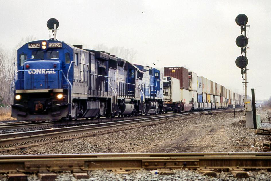 CR 5024 ELYRIA OH | Conrail Photo Archive