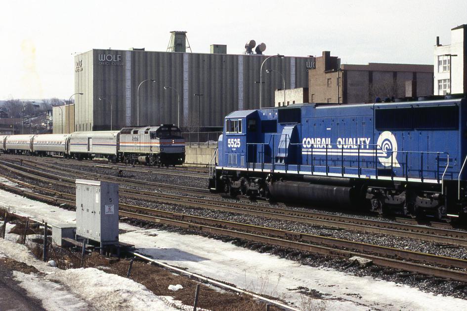 CR 5525 Altoona PA | Conrail Photo Archive
