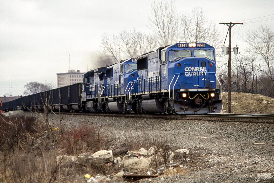 CR 5528 ELYRIA OH | Conrail Photo Archive