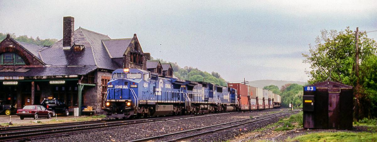 CR 6084 PALMER MA | Conrail Photo Archive