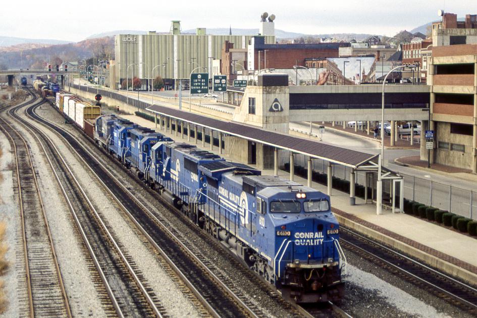 CR 6110 ALTOONA PA | Conrail Photo Archive
