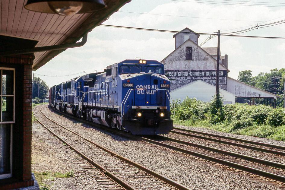 CR 6233 DERRY PA | Conrail Photo Archive