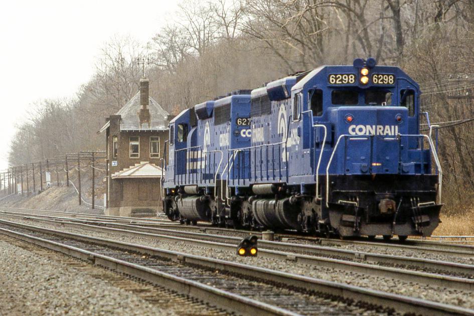 CR 6298 MG TOWER | Conrail Photo Archive