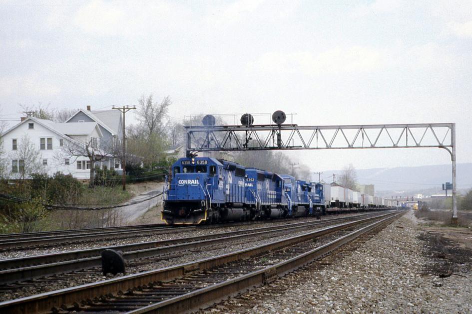 CR 6358 CP Slope | Conrail Photo Archive