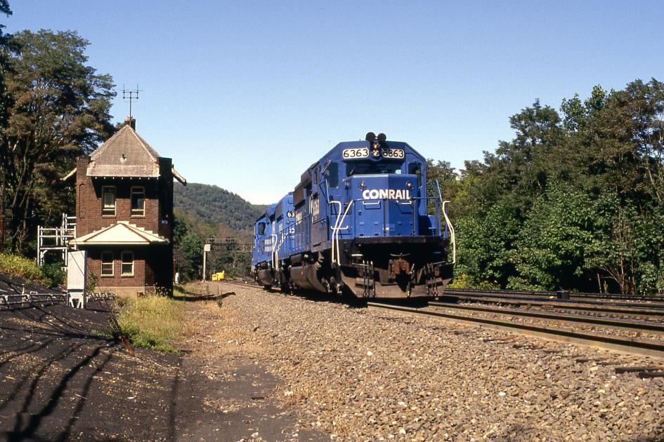 CR 6363 MG Tower | Conrail Photo Archive