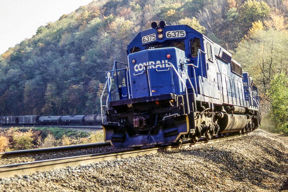 CR 6375 Horseshoe Curve | Conrail Photo Archive