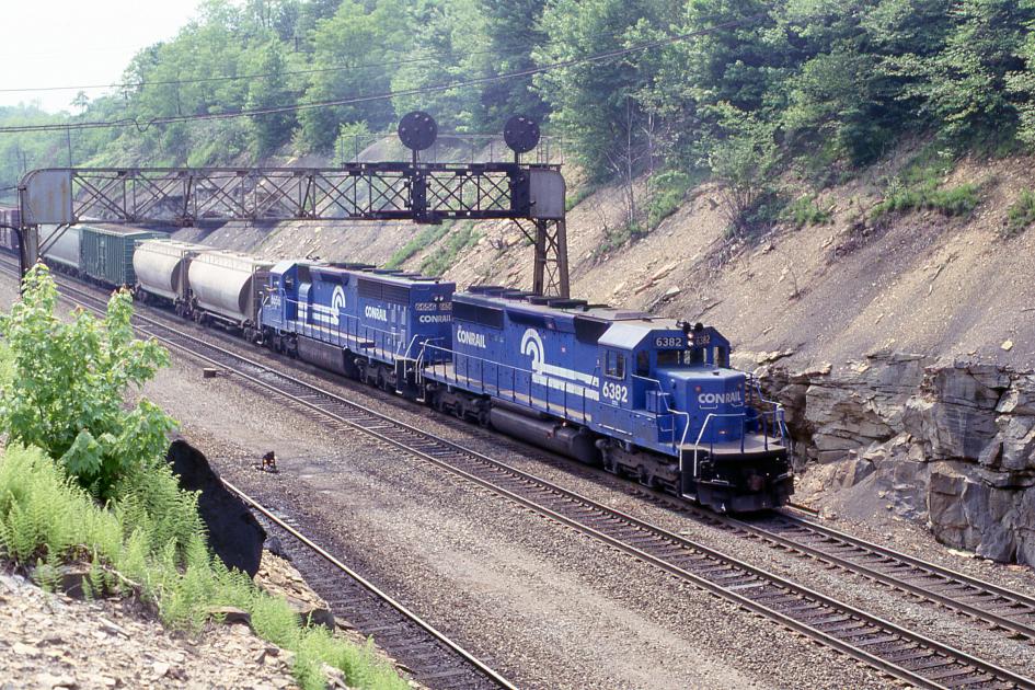 CR 6382 Allegheny Twp PA | Conrail Photo Archive