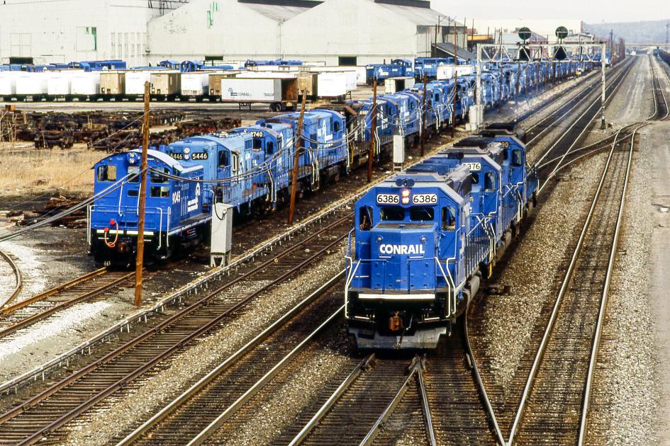 CR 6386 CP Works | Conrail Photo Archive