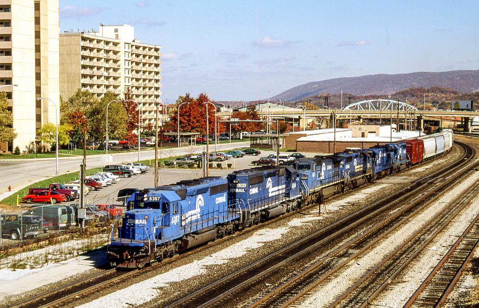 CR 6387 Altoona PA | Conrail Photo Archive