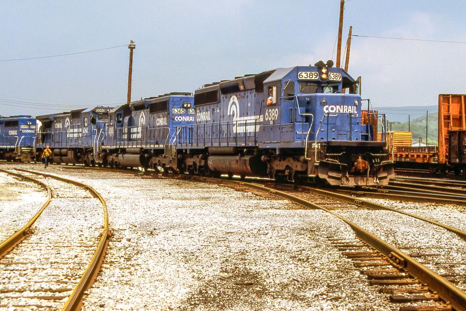 CR 6389 Altoona PA | Conrail Photo Archive