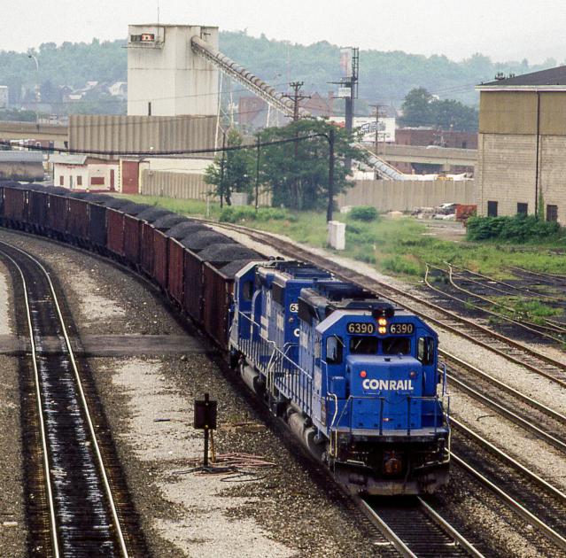 CR 6390 Altoona PA | Conrail Photo Archive