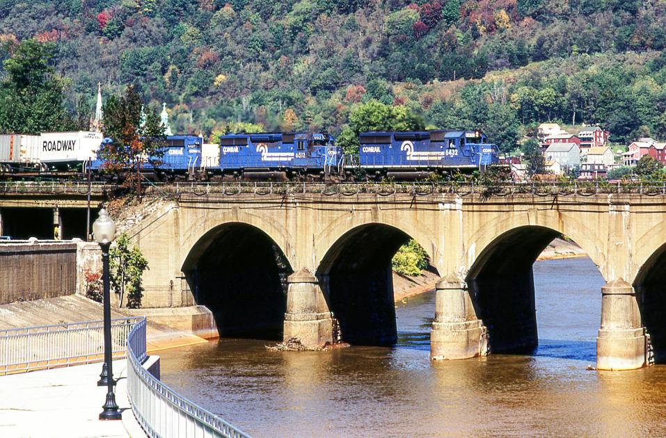 CR 6432 Little Conemaugh River Bridge | Conrail Photo Archive
