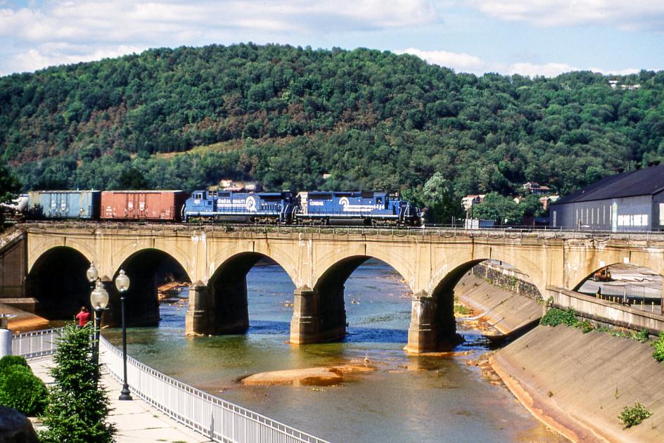 CR 6466 Little Conemaugh River Bridge | Conrail Photo Archive