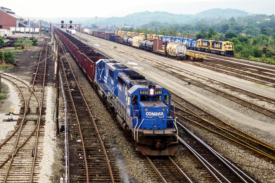 CR 6490 CP Works | Conrail Photo Archive