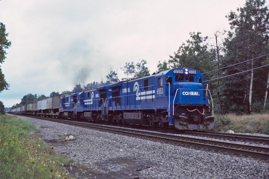 CR 6553 at Selkirk, NY with TV-9 08/31/85 | Conrail Photo Archive