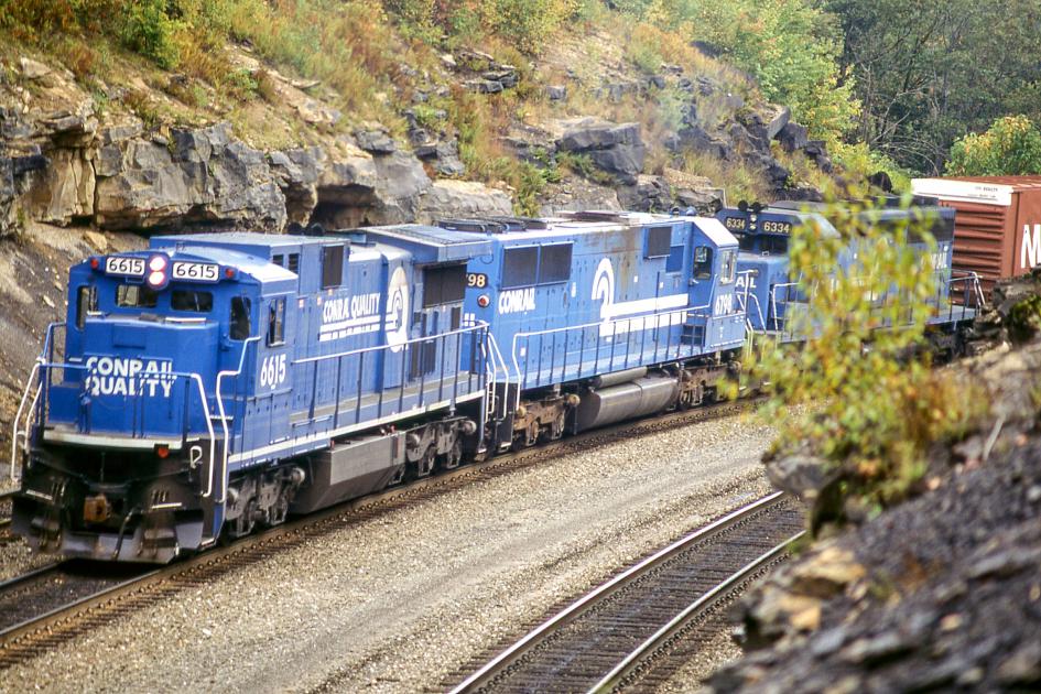CR 6615 Allegheny Twp PA | Conrail Photo Archive