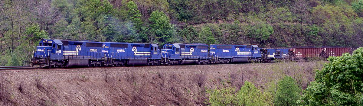 CR 6658 Horseshoe Curve | Conrail Photo Archive