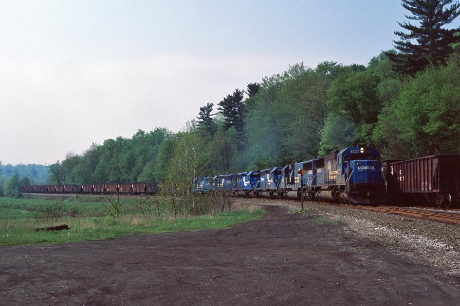 CR 6727 at Reynoldsville, PA on 05/12/91 | Conrail Photo Archive
