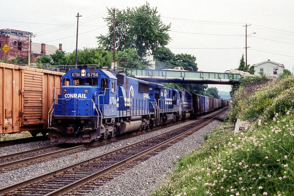 CR 6756 Palmer MA | Conrail Photo Archive