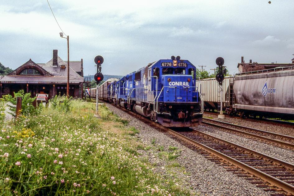 CR 6776 Palmer MA | Conrail Photo Archive